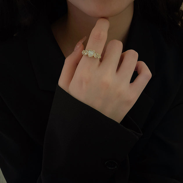 Frea Pearl Heart Ring – Vivori Jewels